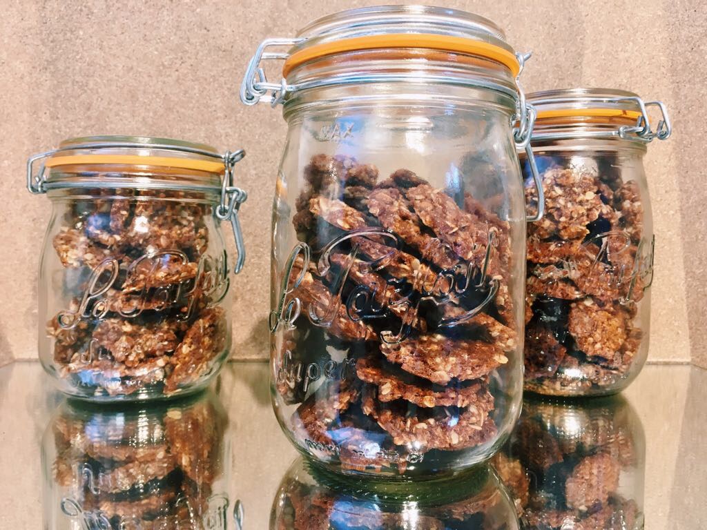 Food for Thought: Vegan Oatmeal Cookies - Apex